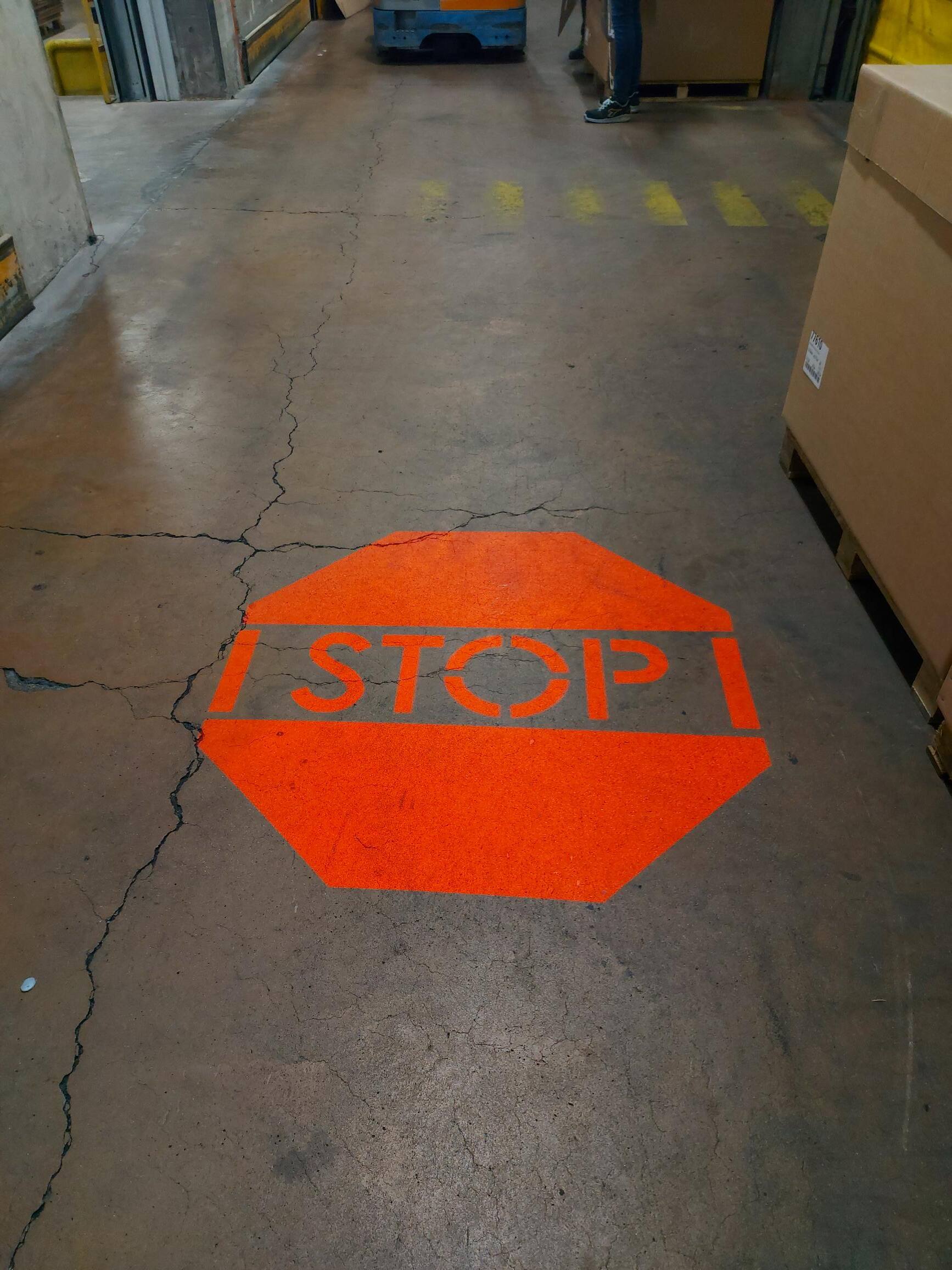 Are stencil-based projectors good for safety signage?